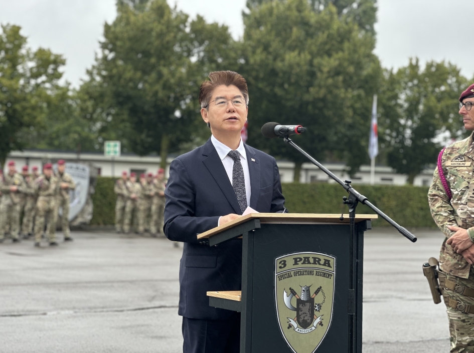 Ambassador RYU Jeonghyun attended the Korean War commemoration ceremony ...